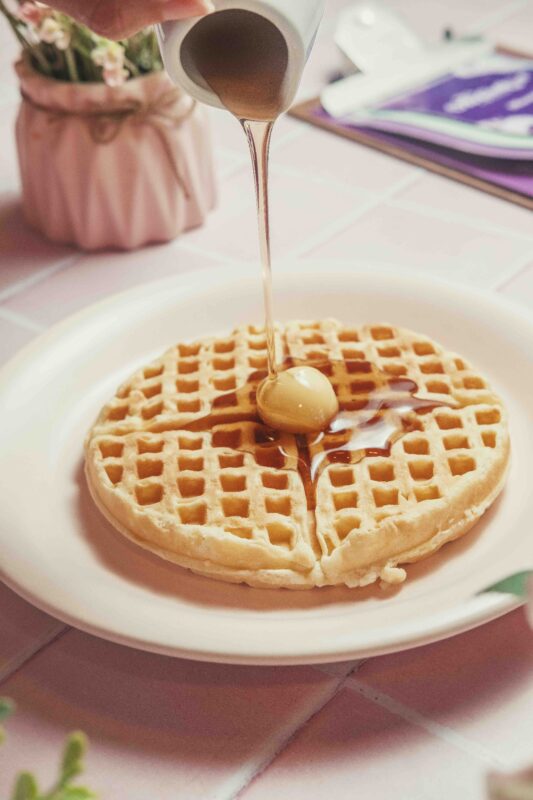 Waffle Clásico con Miel de Maple | El Obrador de Anita Belen